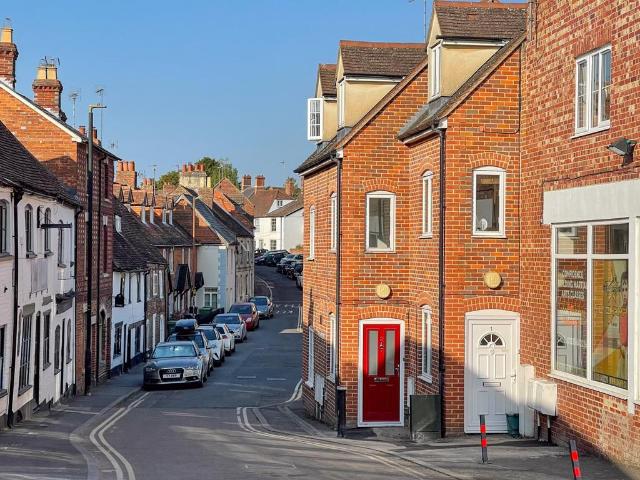 2 bedroom terraced house to rent