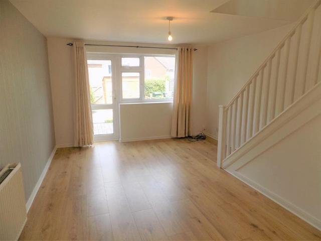 2 bedroom terraced house to rent