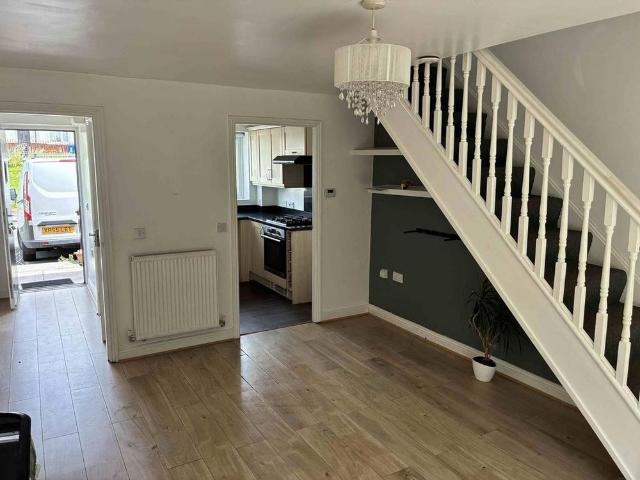 2 bedroom terraced house to rent