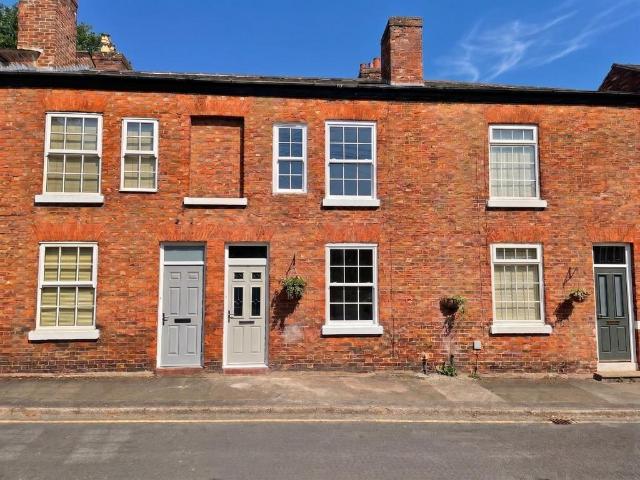 2 bedroom terraced house to rent