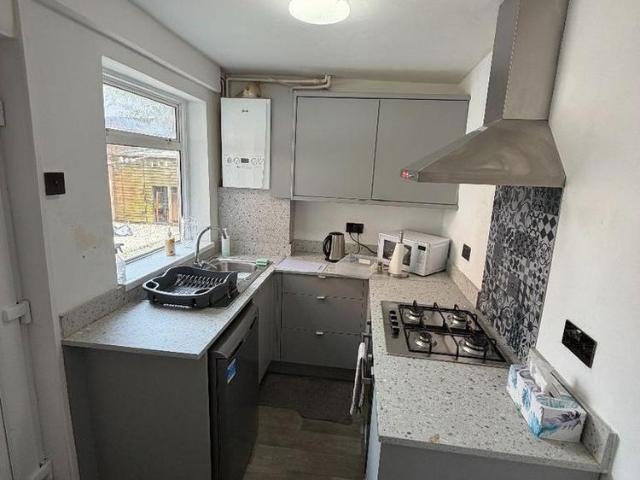 2 bedroom terraced house to rent