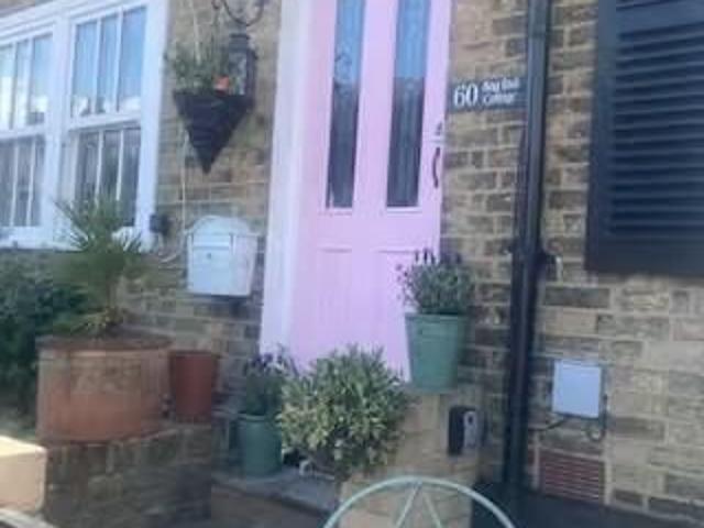 2 bedroom terraced house to rent