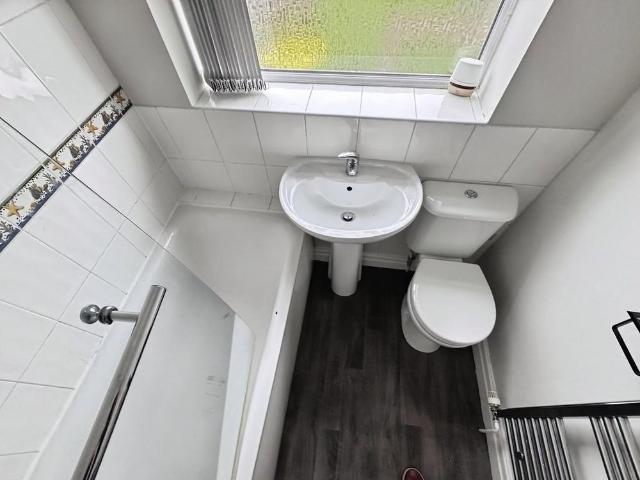 2 bedroom terraced house to rent