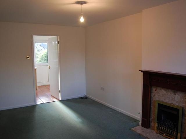 2 bedroom terraced house to rent