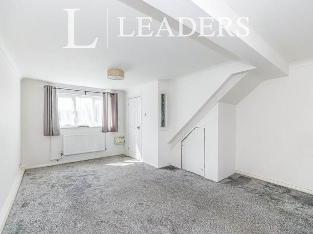 2 bedroom terraced house to rent