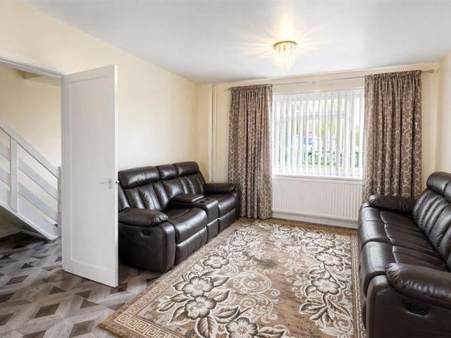 2 bedroom terraced house to rent