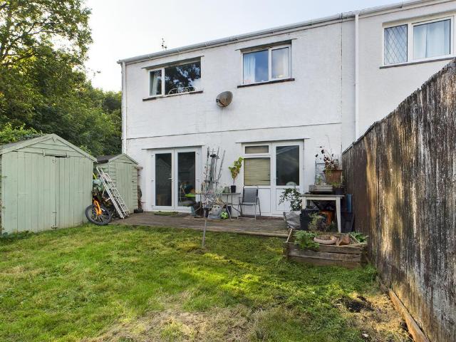 2 bedroom terraced house to rent