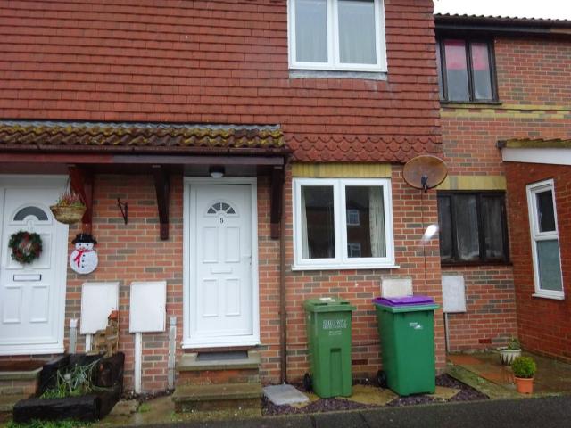 2 bedroom terraced house to rent