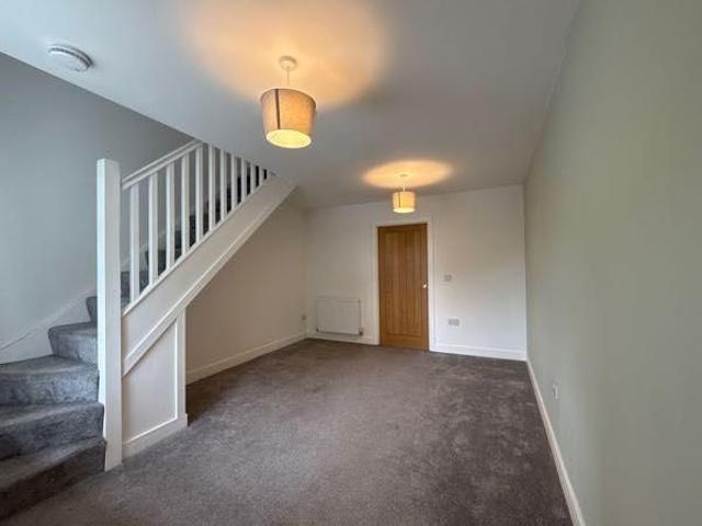 2 bedroom terraced house to rent