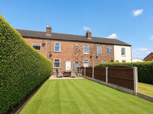 2 bedroom terraced house to rent