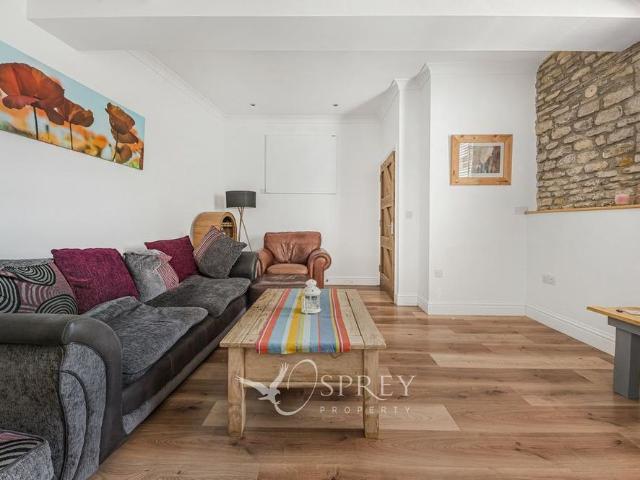 2 bedroom terraced house to rent
