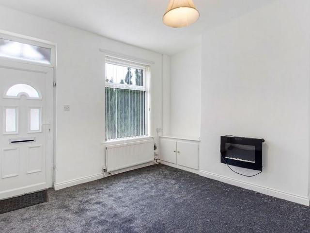 2 bedroom terraced house to rent