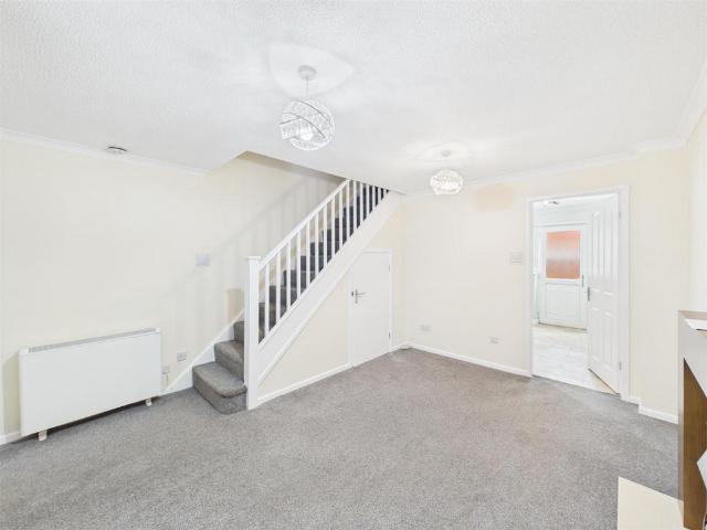 2 bedroom terraced house to rent