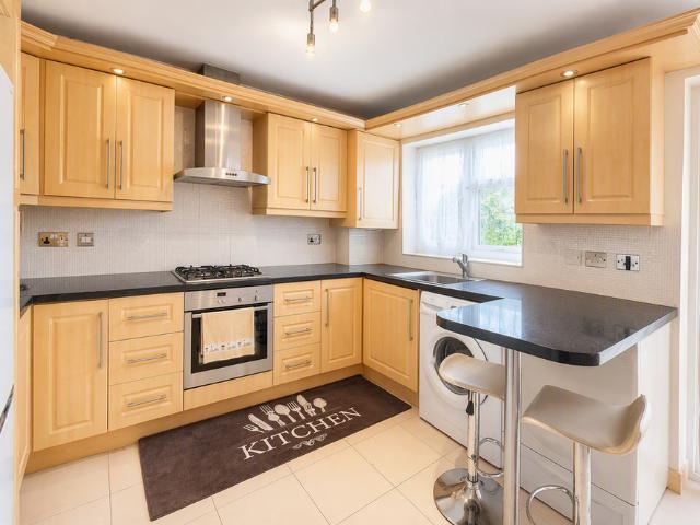 2 bedroom terraced house to rent