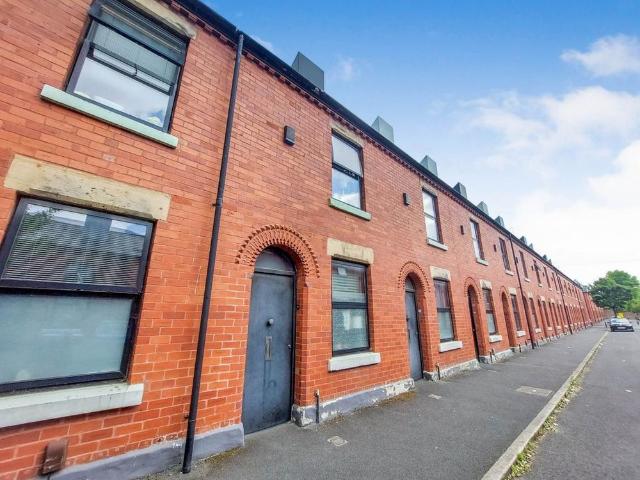 2 bedroom terraced house to rent