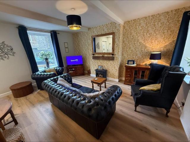 2 bedroom terraced house to rent