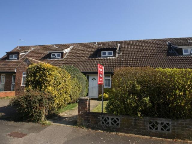 2 bedroom terraced house to rent