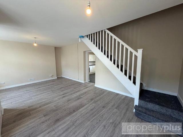 2 bedroom terraced house to rent