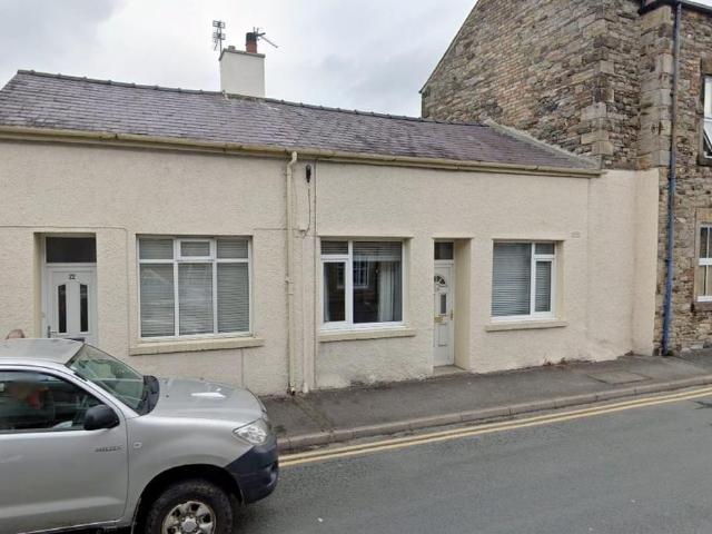 2 bedroom terraced house to rent