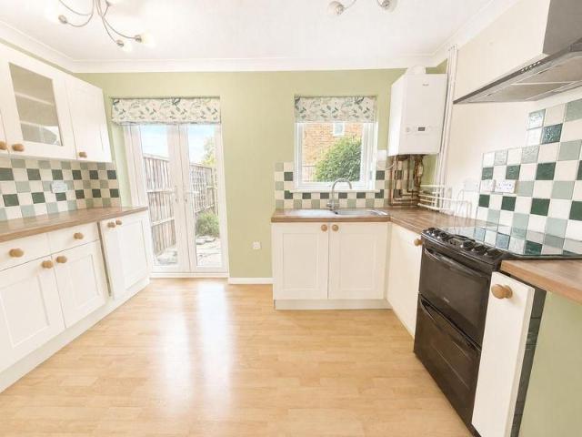 2 bedroom terraced house to rent