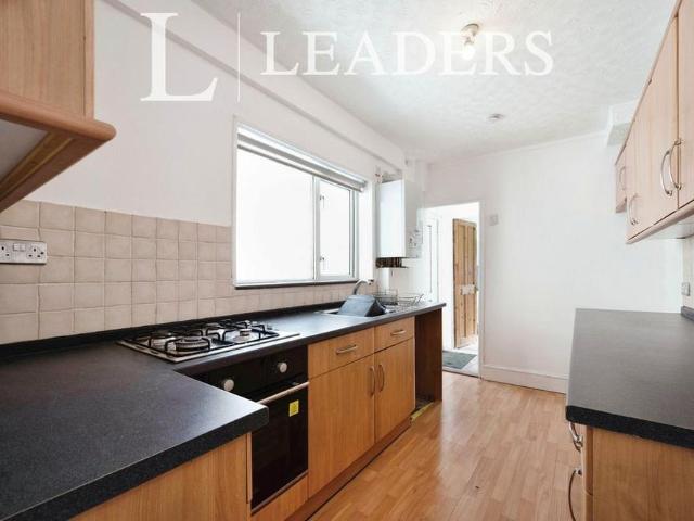 2 bedroom terraced house to rent