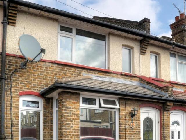 2 bedroom terraced house to rent
