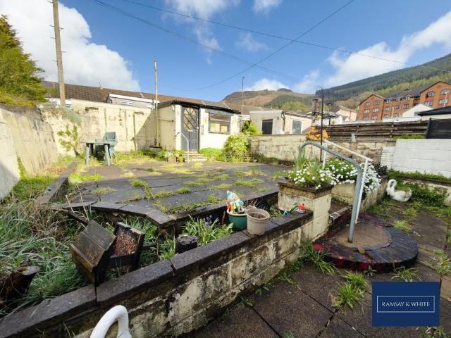2 bedroom terraced house to rent