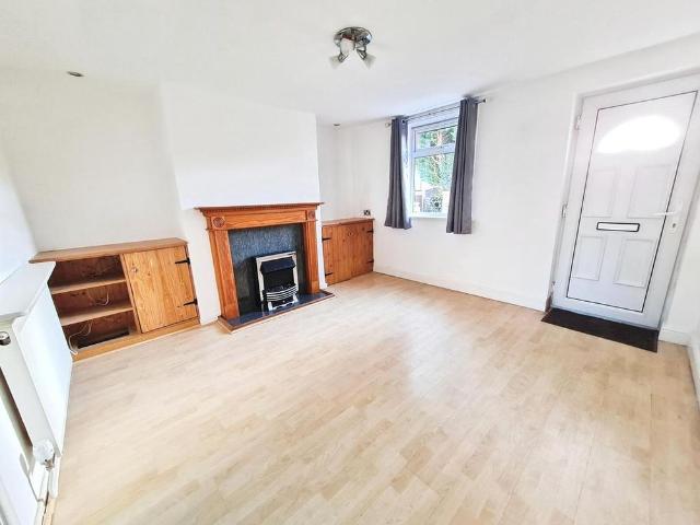 2 bedroom terraced house to rent