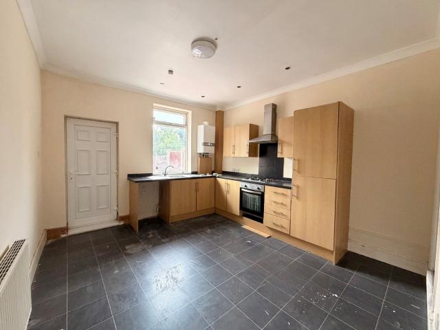 2 bedroom terraced house to rent