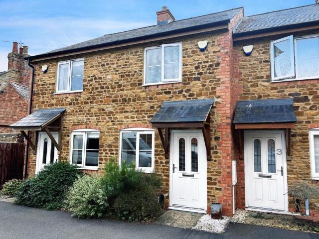 2 bedroom terraced house to rent