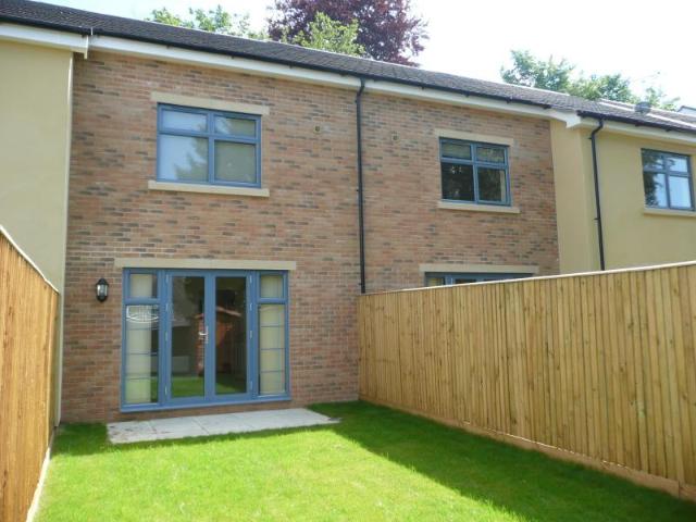 2 bedroom terraced house to rent