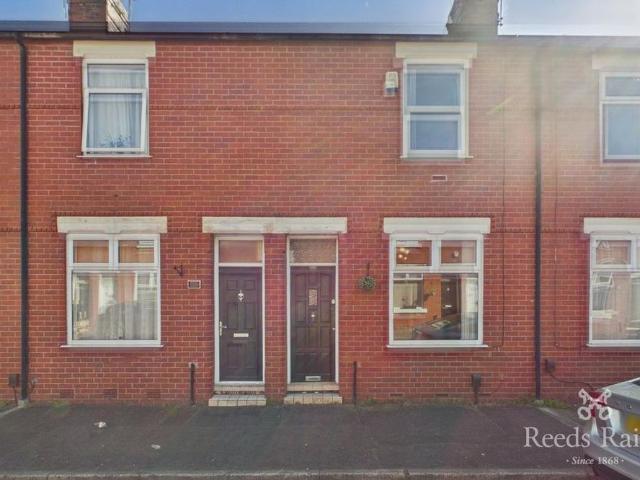 2 bedroom terraced house to rent