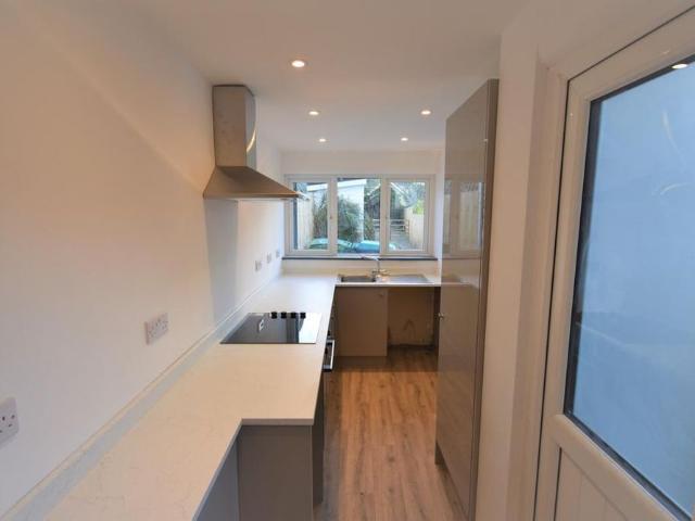 2 bedroom terraced house to rent