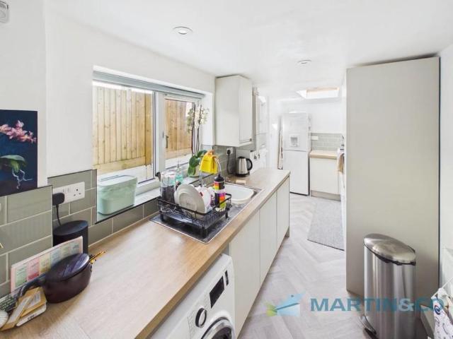 2 bedroom terraced house to rent
