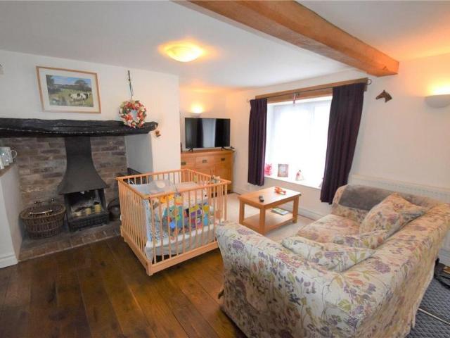 2 bedroom terraced house to rent