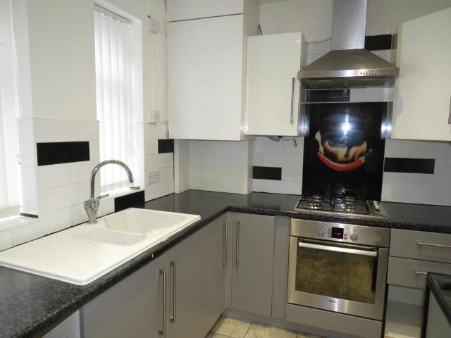 2 bedroom terraced house to rent