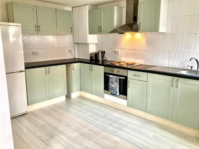 2 bedroom terraced house to rent