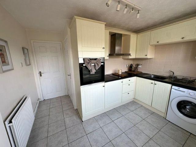 2 bedroom terraced house to rent