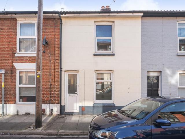 2 bedroom terraced house to rent