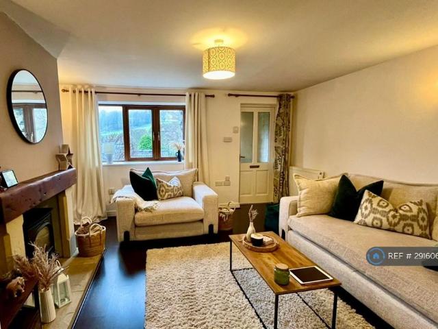 2 bedroom terraced house to rent