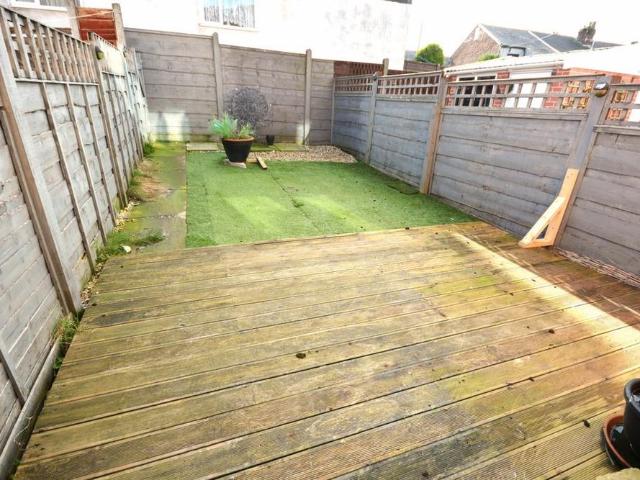 2 bedroom terraced house to rent