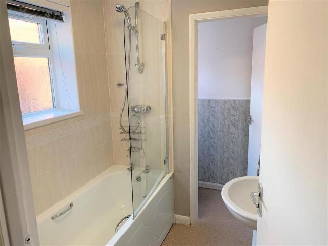 2 bedroom terraced house to rent