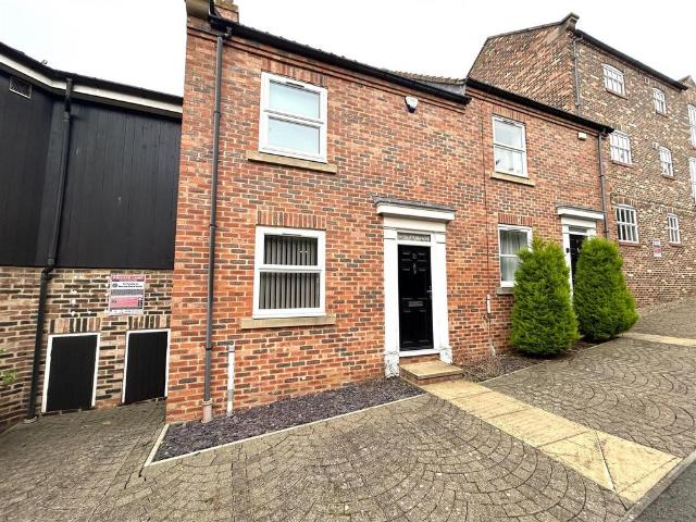 2 bedroom terraced house to rent