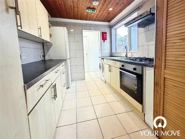 2 bedroom house share to rent
