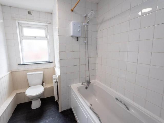 2 bedroom terraced house to rent
