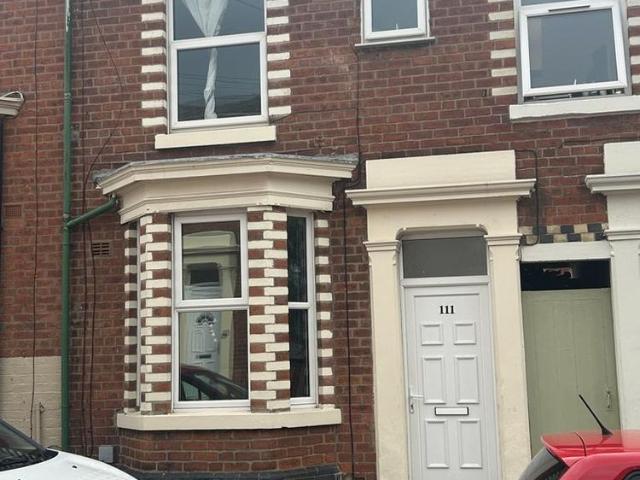 2 bedroom terraced house to rent