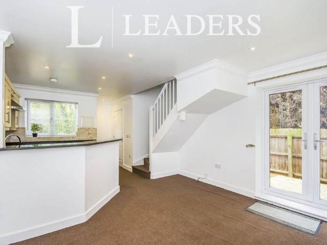2 bedroom terraced house to rent