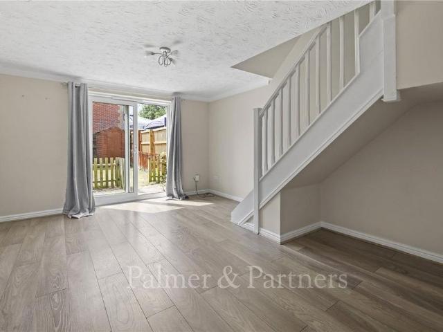 2 bedroom terraced house to rent