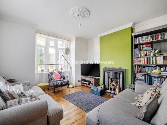 2 bedroom house to rent