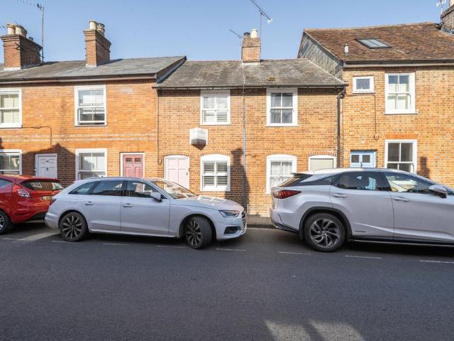 2 bedroom terraced house to rent